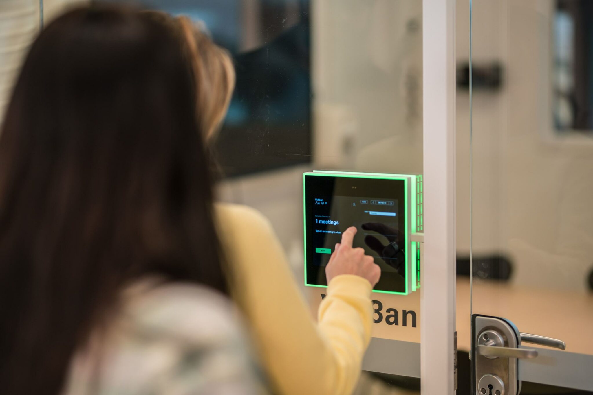 Naso room manager at Peak Performance | Biamp Evoko